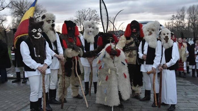 Festival național de datini și obiceiuri, participă 500 de copii din ...